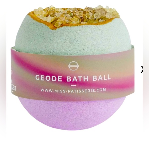 Miss Patisserie | Bath & Body | Geode Bath Ball Light Blue Pink And ...